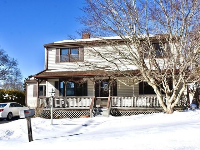 23 Oliveira Ave, Acushnet, MA 02743