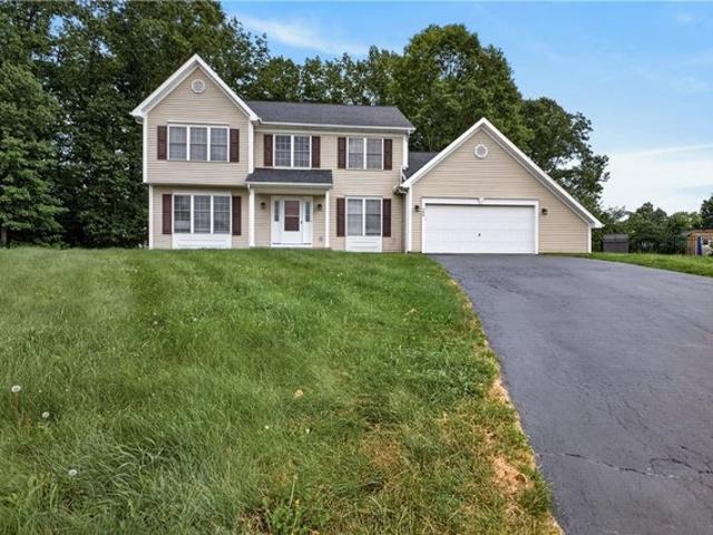 23 Pen Web Park Cir, Webster, NY 14580