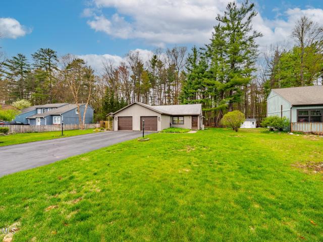 23 Pepperbush Place