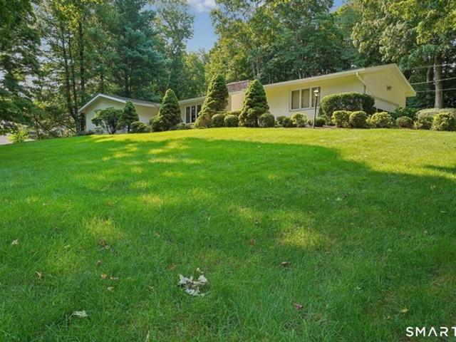 23 Pequot Trl, Westport, CT 06880