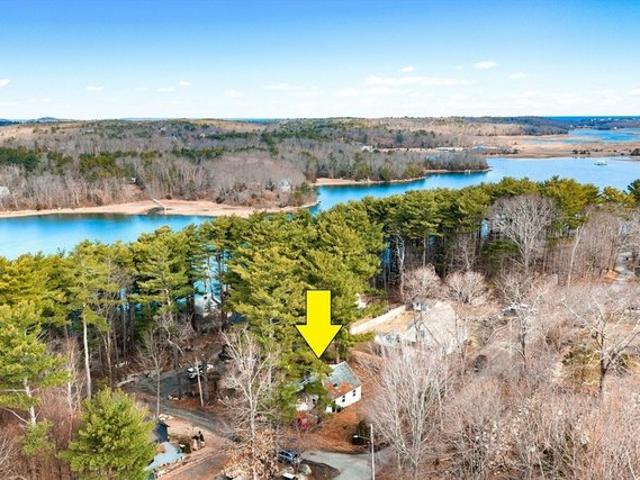23 Pew Ave, Gloucester, MA 01930