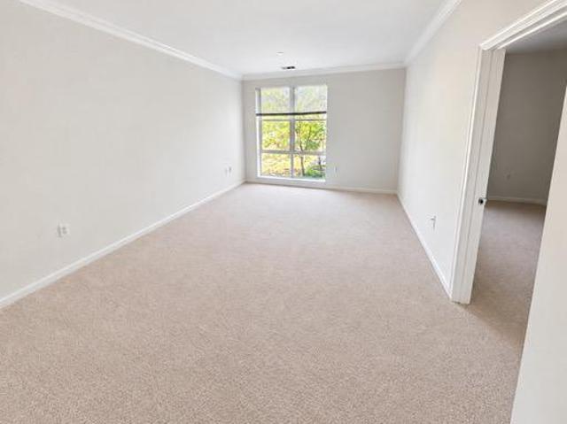 23 Pierside Drive # 211
