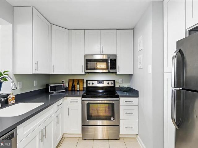 23 Pierside Drive # 319