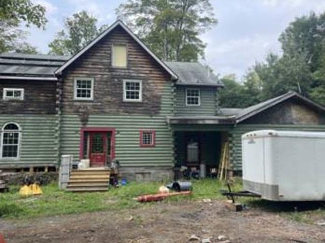 23 Prospect St, Stamford, NY 12167