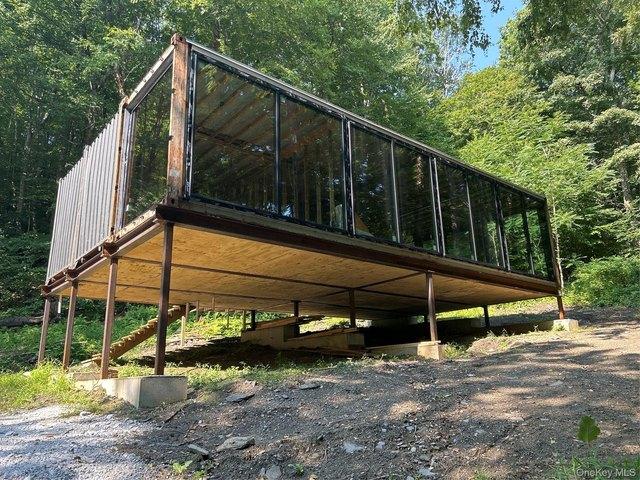 23 Reservoir Rd, Millerton, NY 12546