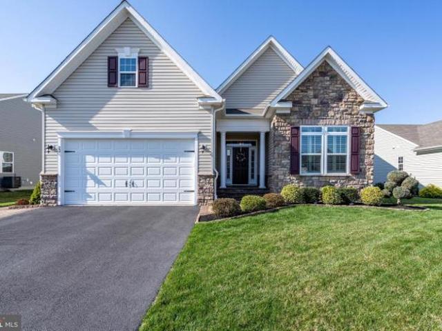 23 Ridge Rd, Smyrna, DE 19977