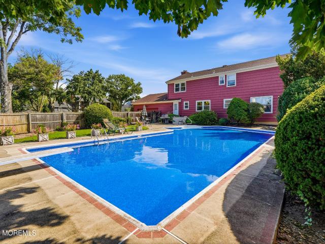 23 Ridge Road