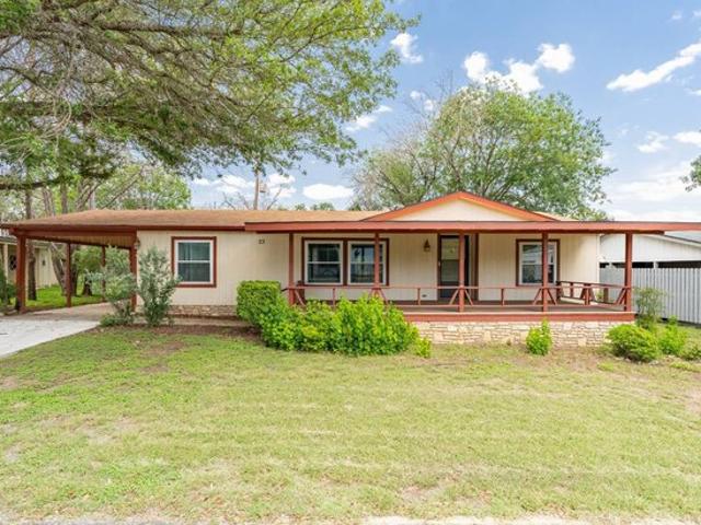 23 Riverfront Dr S, Kerrville, TX 78028