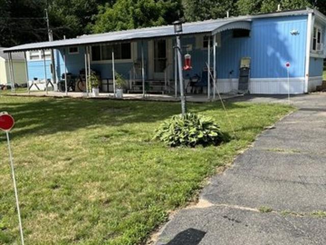 23 Riverview Cir, Brimfield, MA 01010