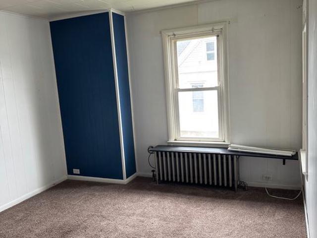 23 S Hess Street # B