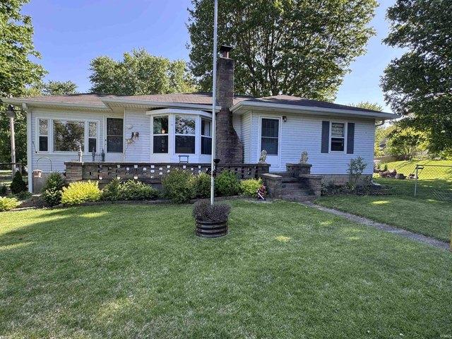 23 S West St, Lake Cicott, IN 46942