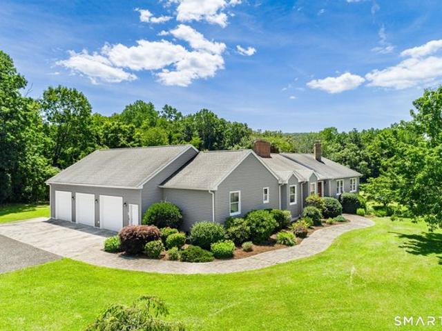 23 School House Ln, Durham, CT 06422