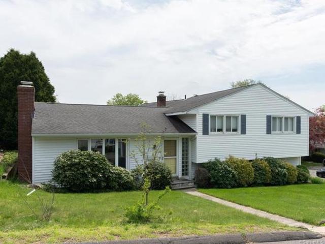 23 Salem Blvd, Naugatuck, CT 06770