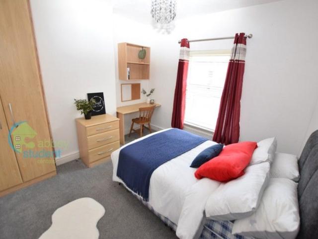 23 Salisbury Street, CH1 4BU