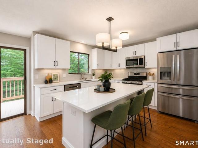 23 Sherman Ln Unit 23, Hamden, CT 06514