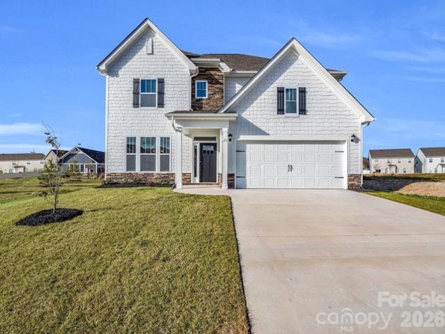 23 Silverthorne Ct, Hendersonville, NC 28792