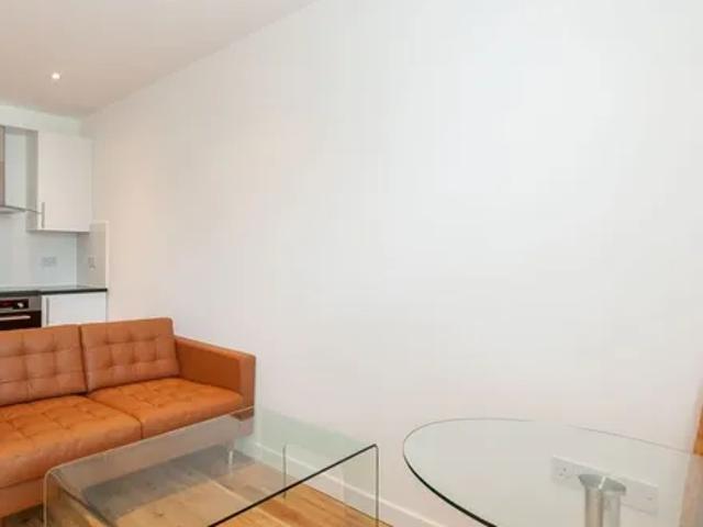 23 Southerton Road, London, W6 0PJ, United Kingdom | 1 bed apartment for rent #167380979 | Rentberry