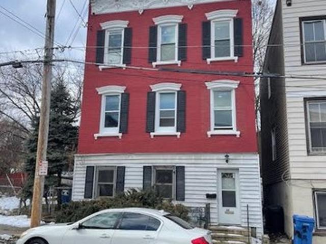 23 Sloan St, Albany, NY 12202