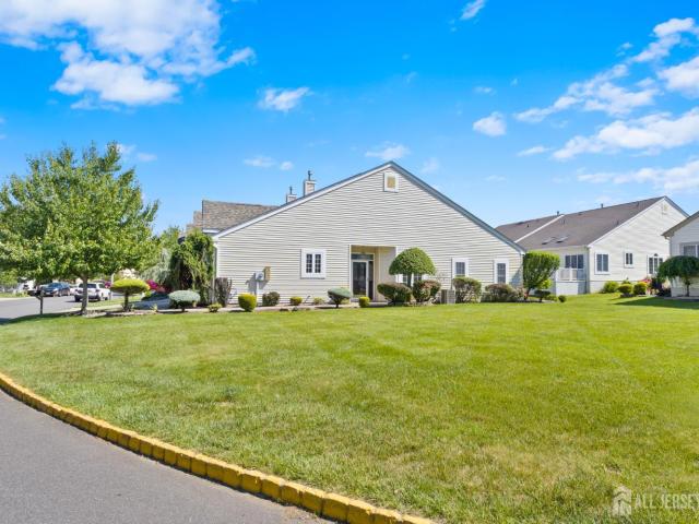 23 Stonewyck Place
