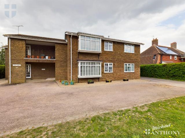 23 Station Road, Aylesbury HP22, 1 bed flat to rent, £1,000 pcm | PrimeLocation