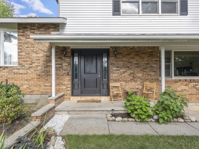 23 Sunset Drive