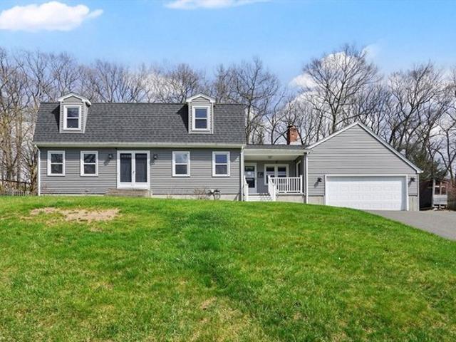 23 Susan Dr, Westfield, MA 01085