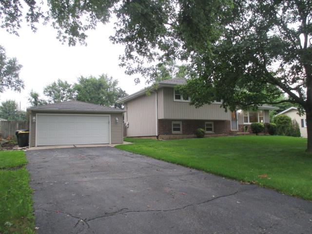 23W554 Burdette Avenue
