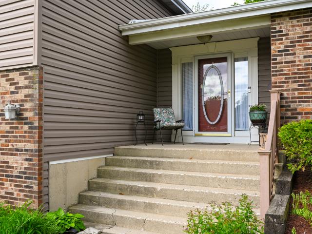23W311 Edgewood Court