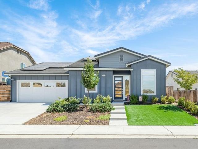 20046 Sunset Dr, Friant, CA 93626