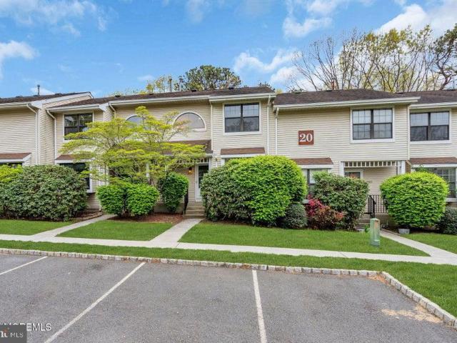 2004 Meadowlands Court