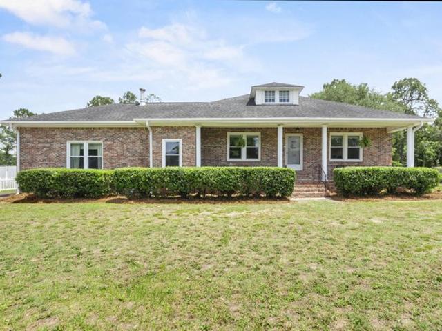 2004 Medfield Dr, Camden, SC 29020