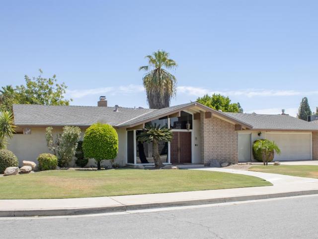 2004 Birchwood Court
