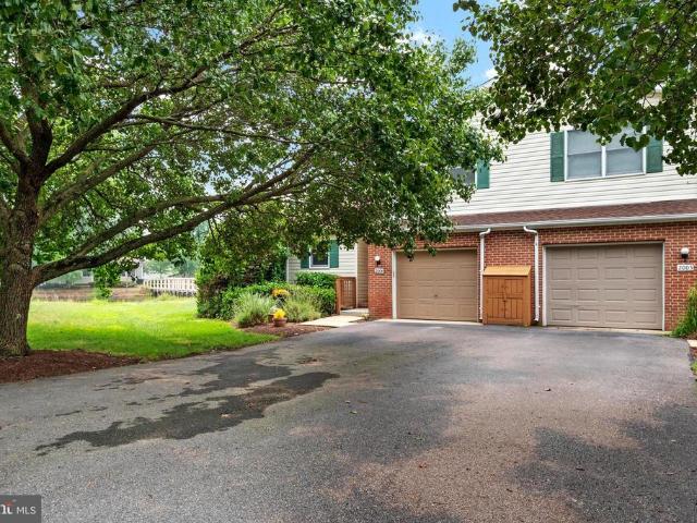 2004 Bridgepointe Drive
