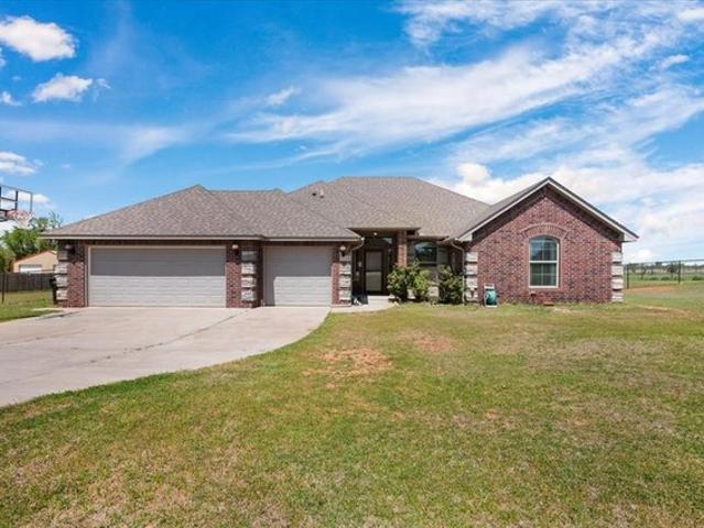 2004 County Road 1198, Tuttle, OK 73089
