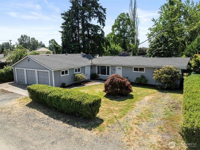 2004 Earl St, Centralia, WA 98531