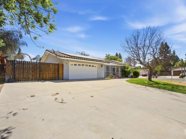 2004 Glenmont Drive