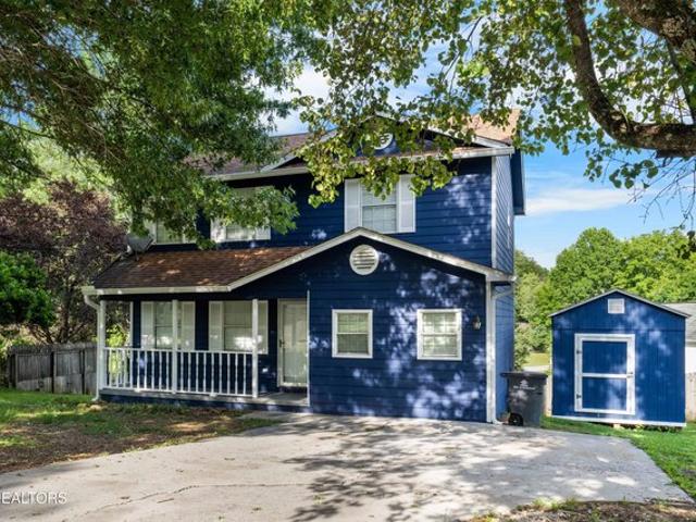 2004 Hyde Park Ln, Knoxville, TN 37921