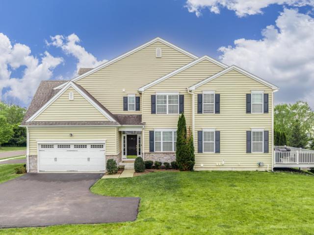 2004 Pleasant Valley Drive
