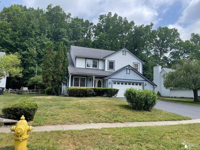 2004 Stoneybrook Ln, Temperance, MI 48182