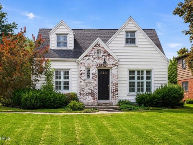 2004 S Main St, Findlay, OH 45840