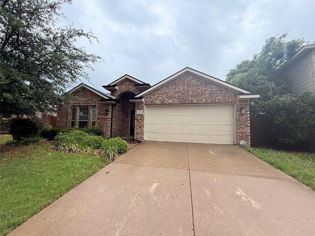 2004 Samantha Ln, Heartland, TX 75126