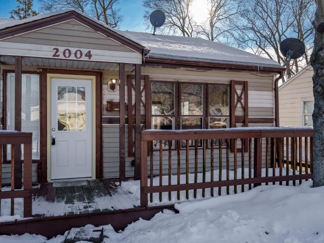 2004 Sauber Avenue