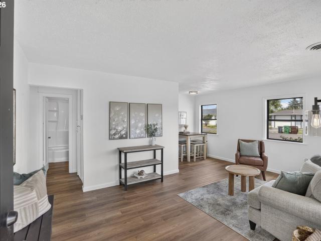 2004 tualatin st