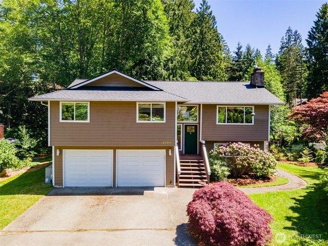 2004 th Ave NE, Shoreline, WA 98155