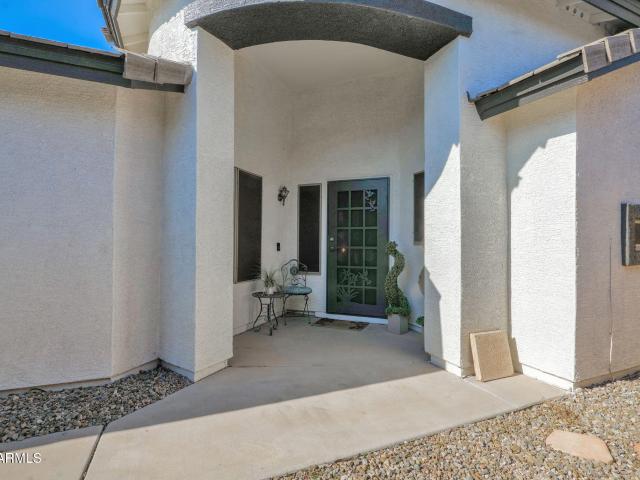 2004 w half moon circle