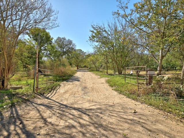 2004 Whirlaway Dr, Del Valle, TX 78617 | MLS #8226 | Compass