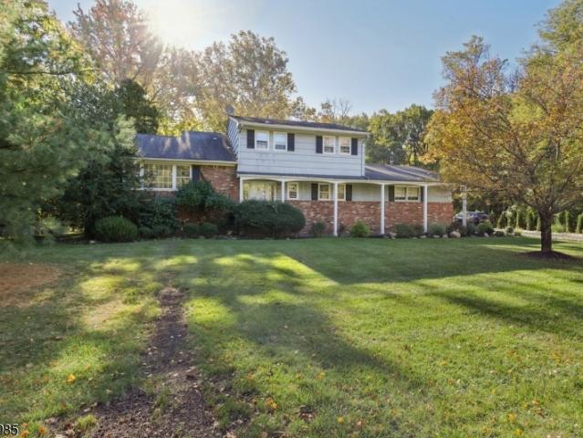 2004 Winding Brook Way