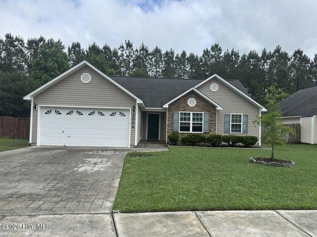2004T W Whitehead Dr, Jacksonville, NC 28546