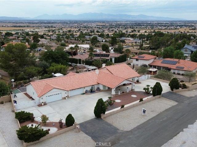 20055 Waco Ct, Apple Valley, CA 92308
