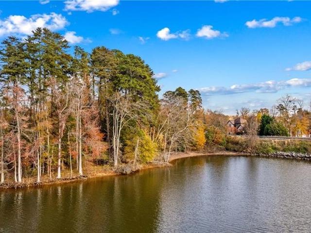 2005 Marina Pointe Rd, Salisbury, NC 28146